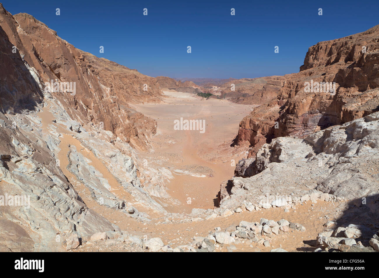 Panorama landscape view desert hi-res stock photography and images - Alamy