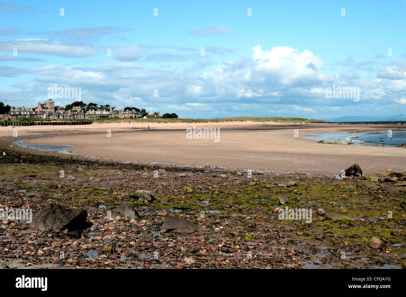 North berwick beach hi-res stock photography and images - Alamy