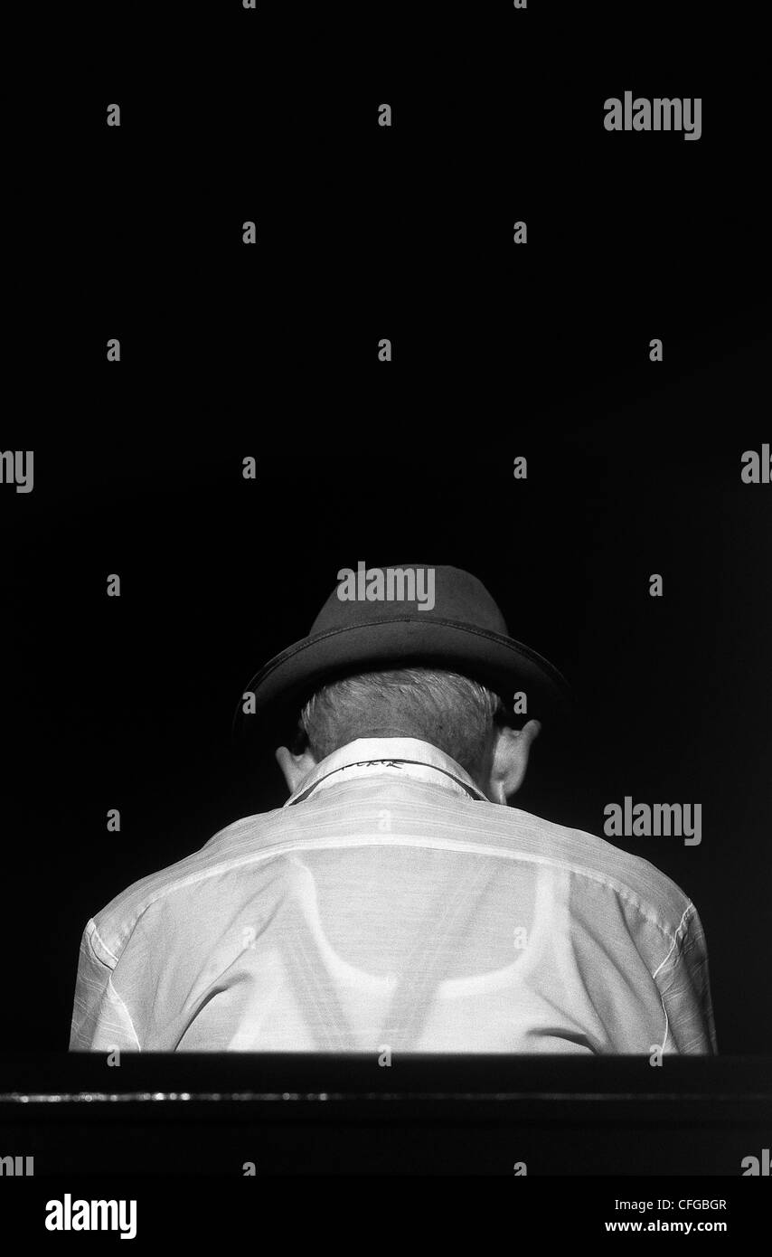 old man waiting at the bus stop Stock Photo - Alamy