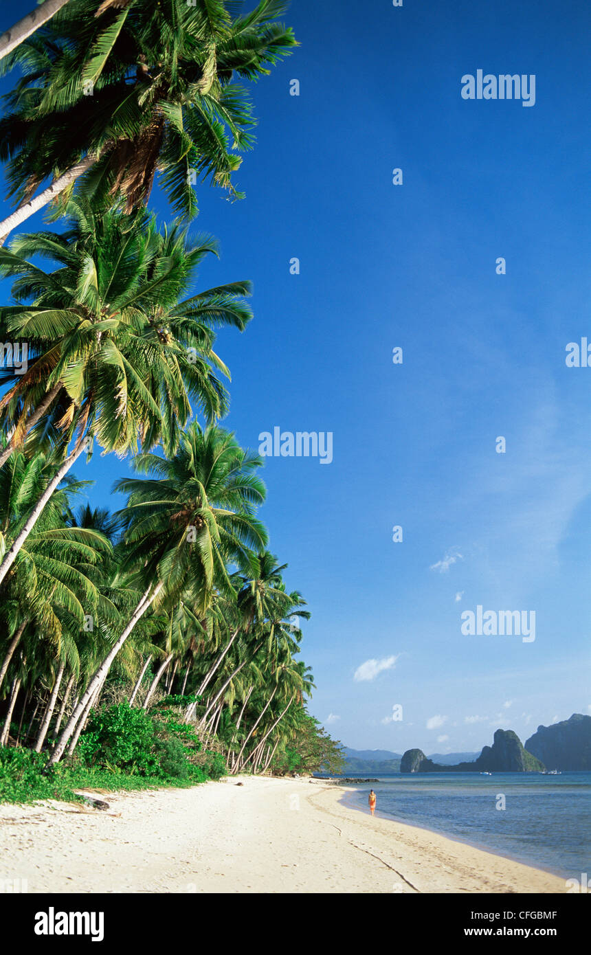 Philippines, Palawan, Bacuit Bay, El Nido, Beach Scene Stock Photo - Alamy
