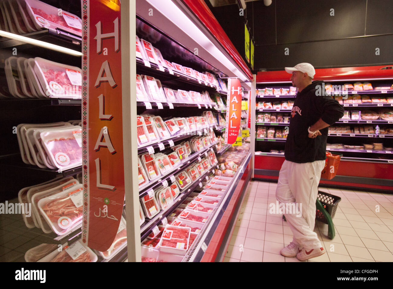 Halal meat hi-res stock photography and images - Alamy