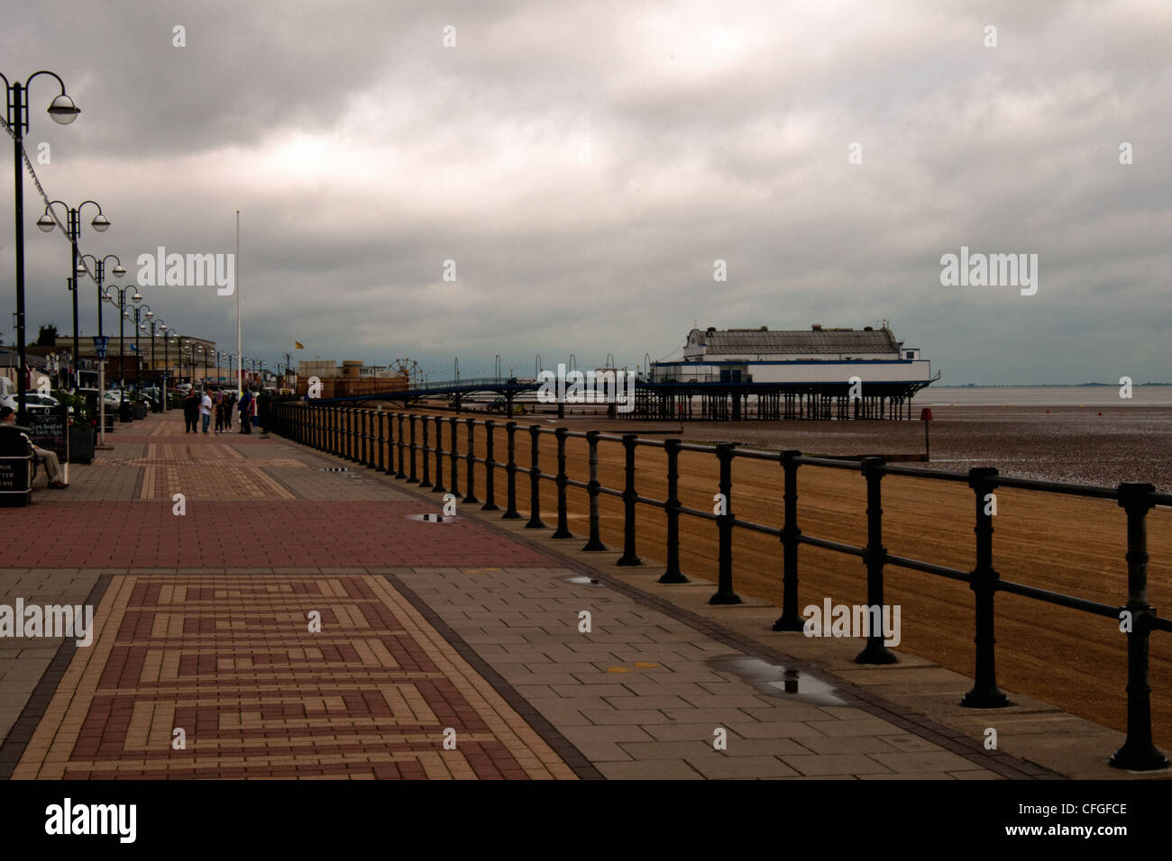lincolnshire cleethorpes pier early morning along the promenade Stock ...