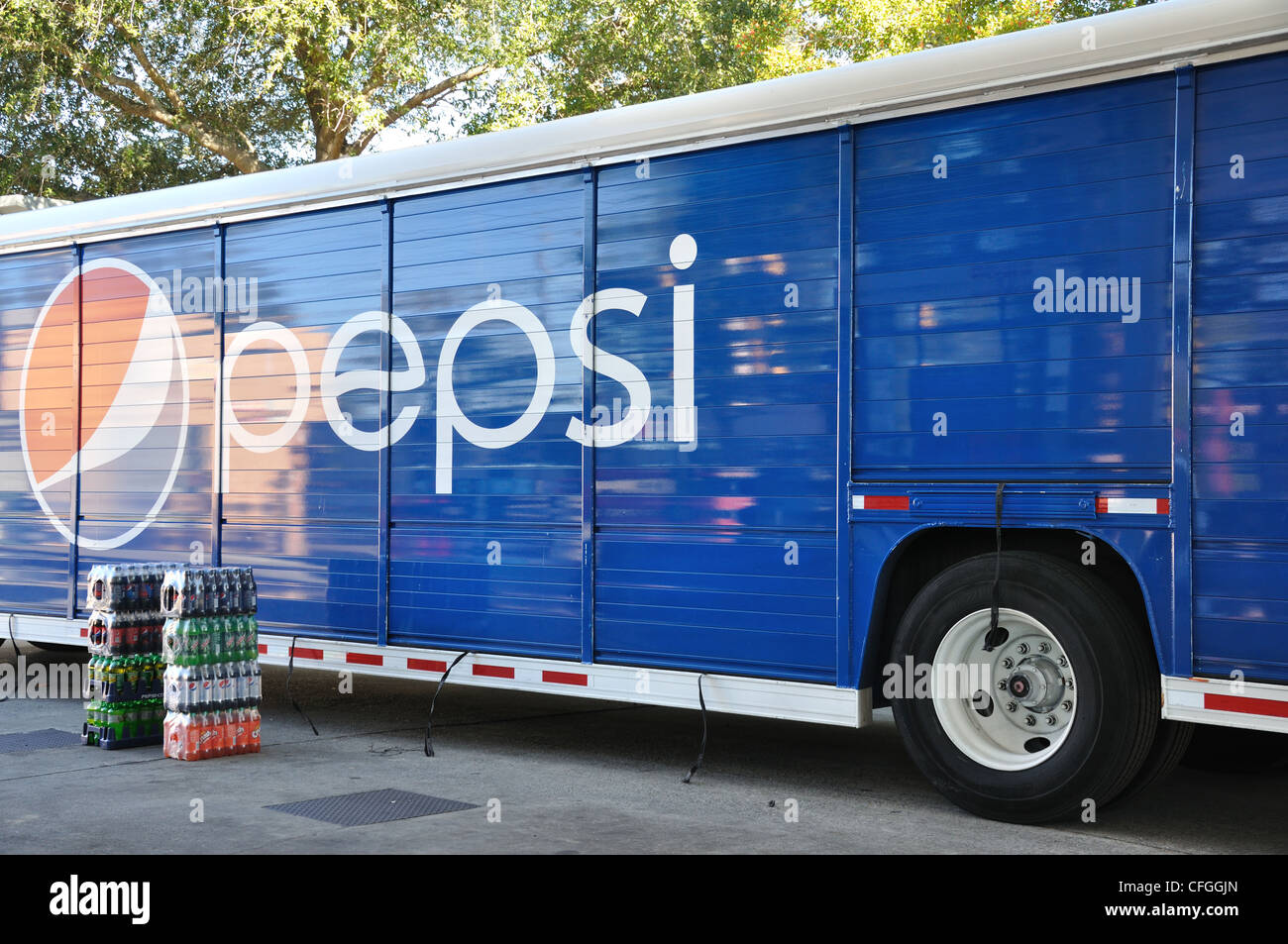 Pepsi cola delivery truck hi-res stock photography and images - Alamy