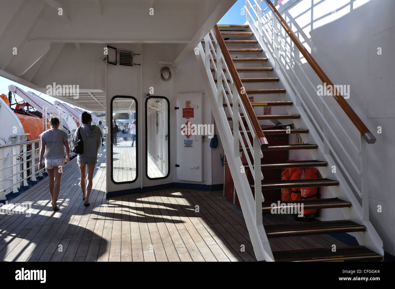 Cruise ship stairs hi-res stock photography and images - Alamy