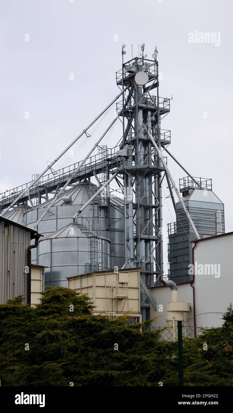 Factory silos plant silo hi-res stock photography and images - Alamy