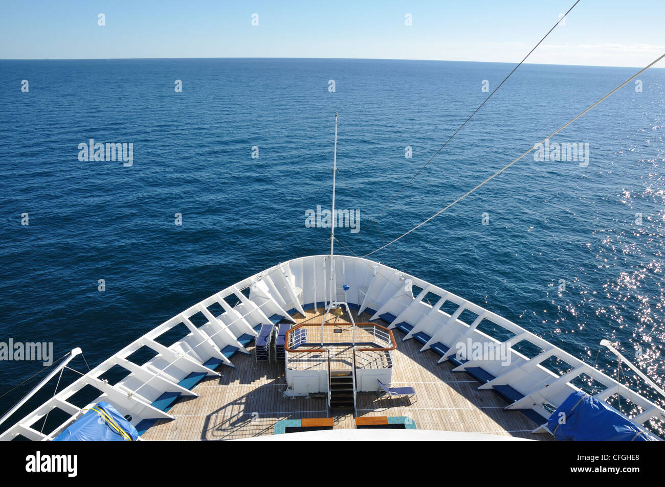 Cruise ship nose Stock Photo - Alamy