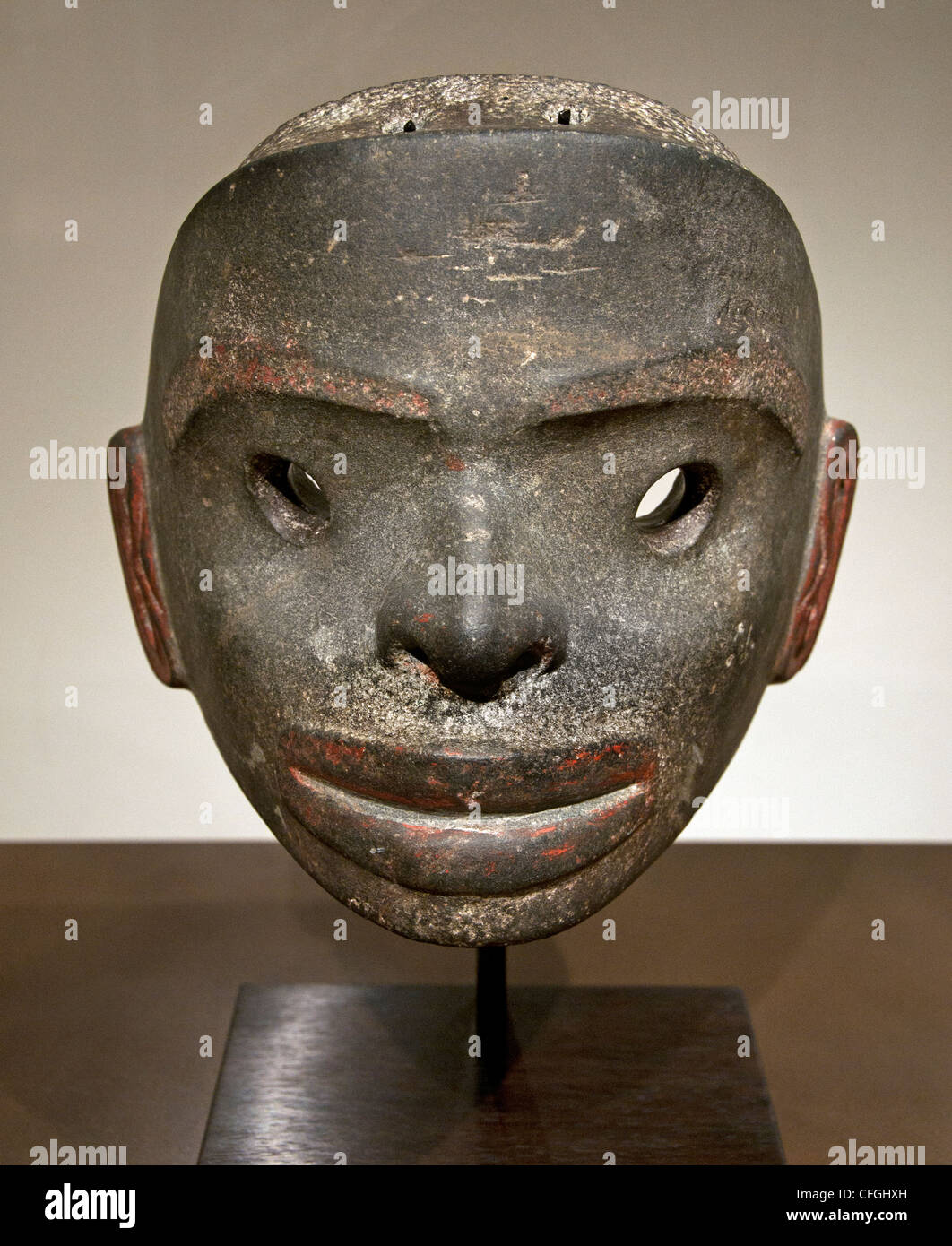 Stone mask hi-res stock photography and images - Alamy