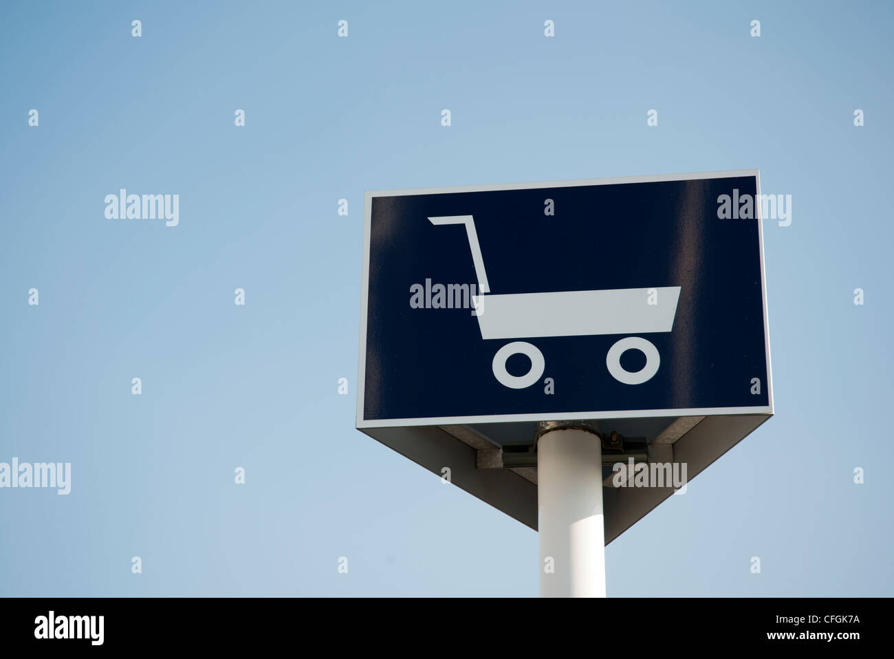 Trolley park sign hi-res stock photography and images - Alamy