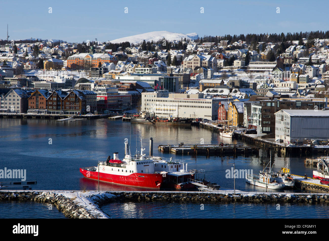 tromsoya island city of tromso Tromsø harbour boats winter arctic ...
