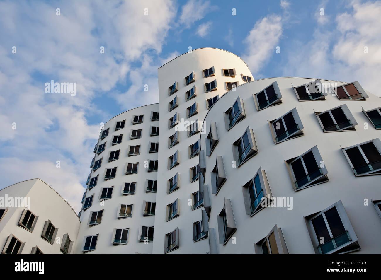 Office block construction germany hi-res stock photography and images ...