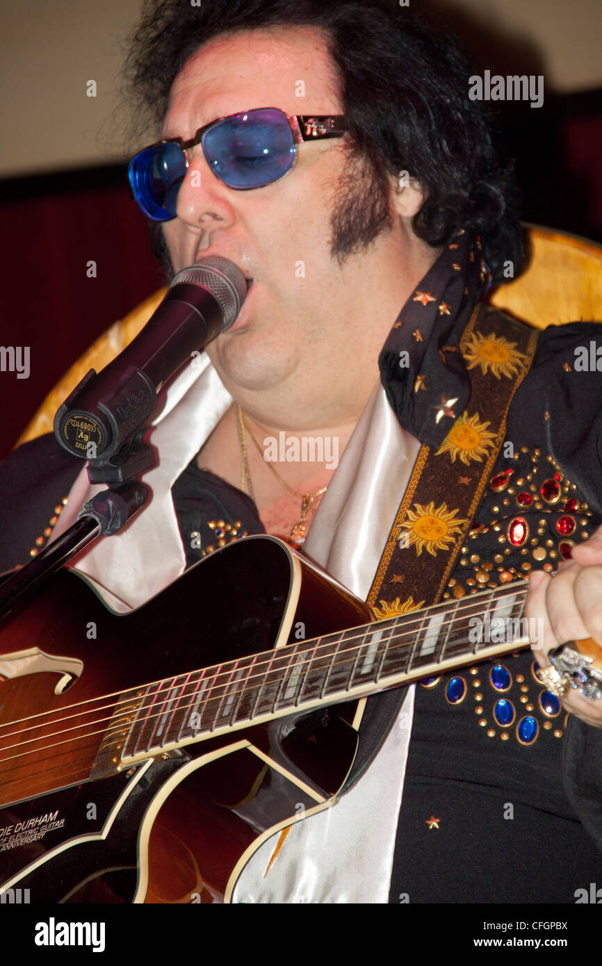 Elvis has left the building hi-res stock photography and images - Alamy