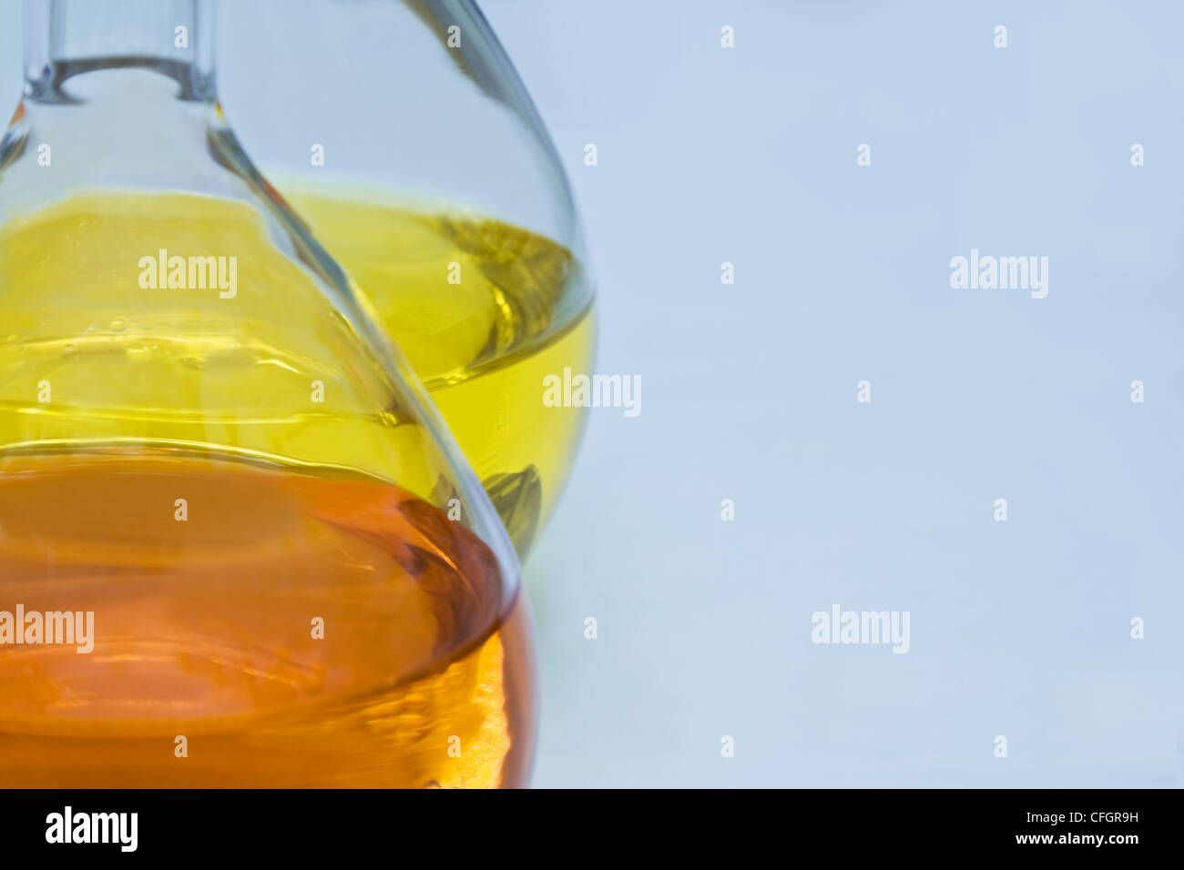 Flasks liquid in chemical laboratory hi-res stock photography and ...