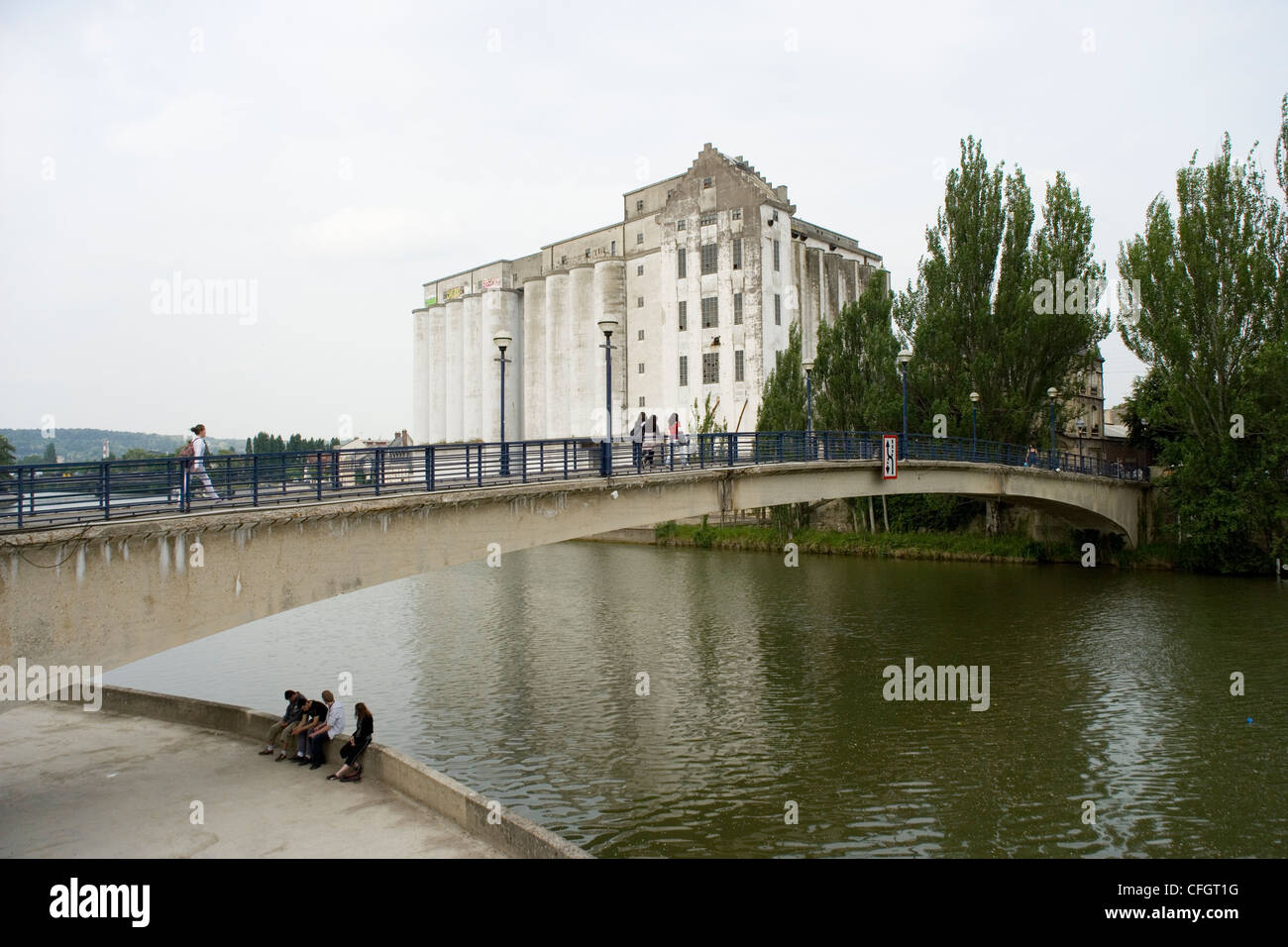 Soissons town and bridge in France Stock Photo - Alamy