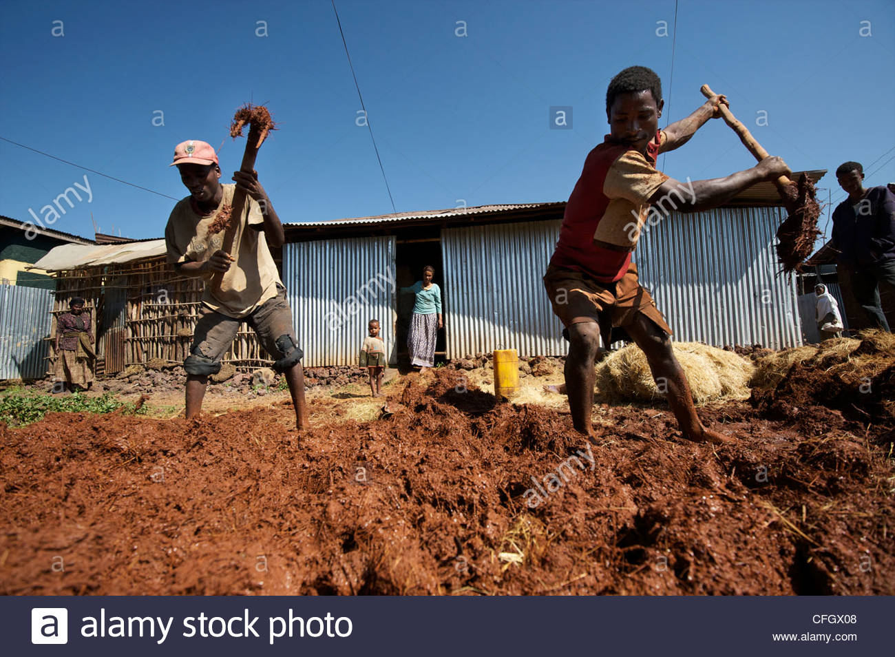 Mud Bricks Straw Stock Photos & Mud Bricks Straw Stock Images - Alamy