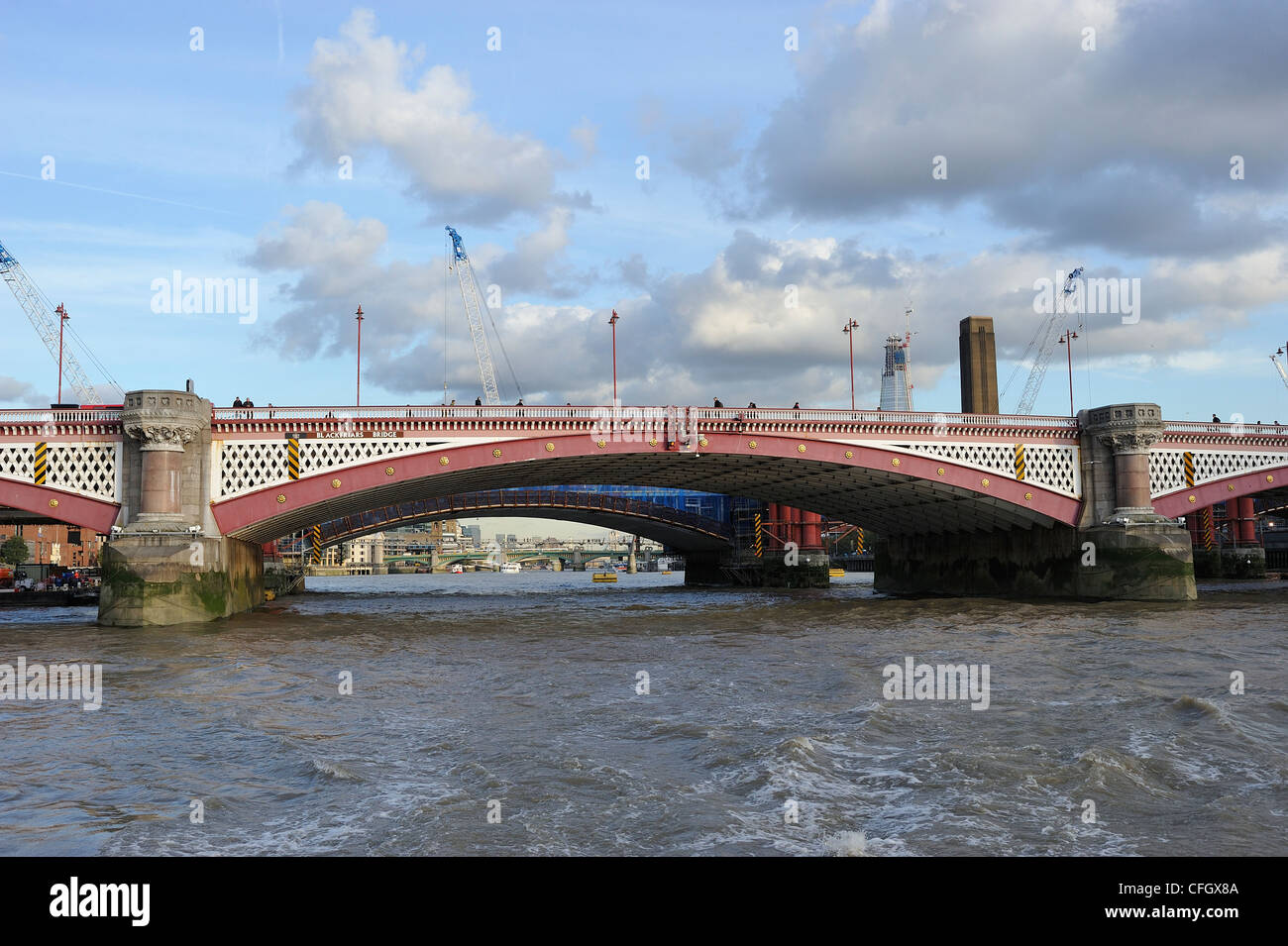 Blackfriars Bridge Thames River London England UK Stock Photo - Alamy