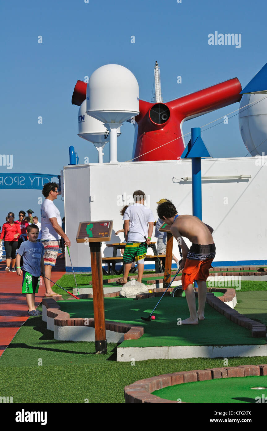 Cruise ship miniature golf Stock Photo - Alamy