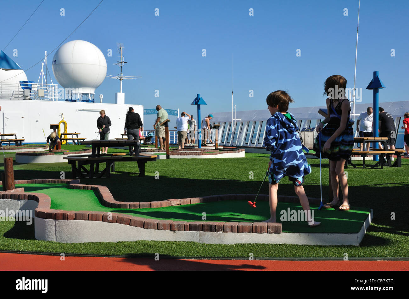 Cruise ship miniature golf Stock Photo - Alamy