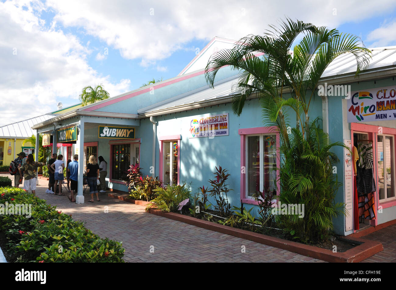 Straw market freeport bahamas hi-res stock photography and images - Alamy