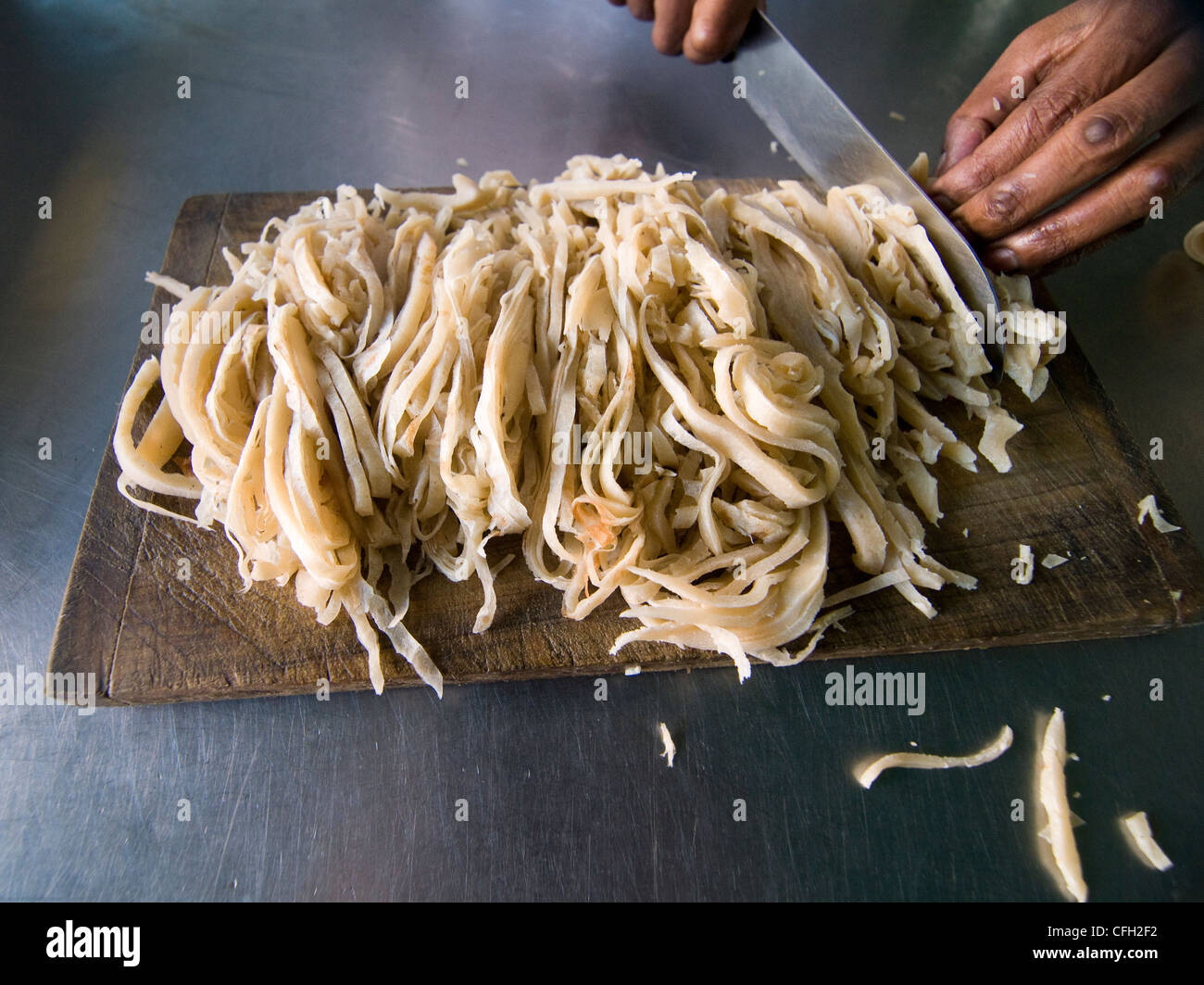 Kottu roti sri lanka hi-res stock photography and images - Alamy