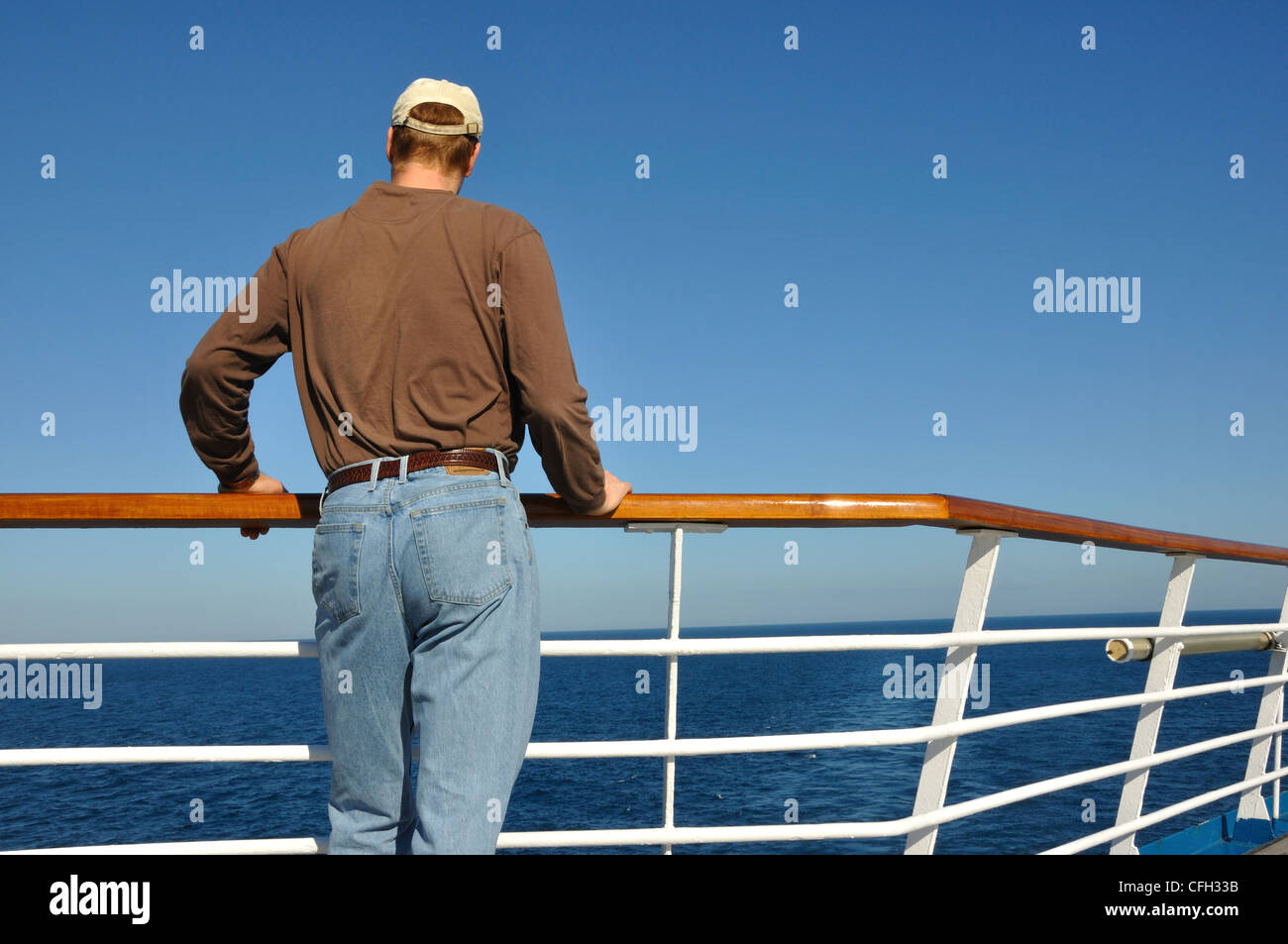 Man on the ship hi-res stock photography and images - Alamy