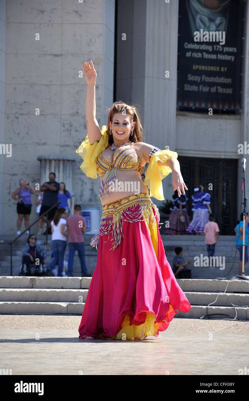 Egyptian belly dancer performing on hi-res stock photography and images ...