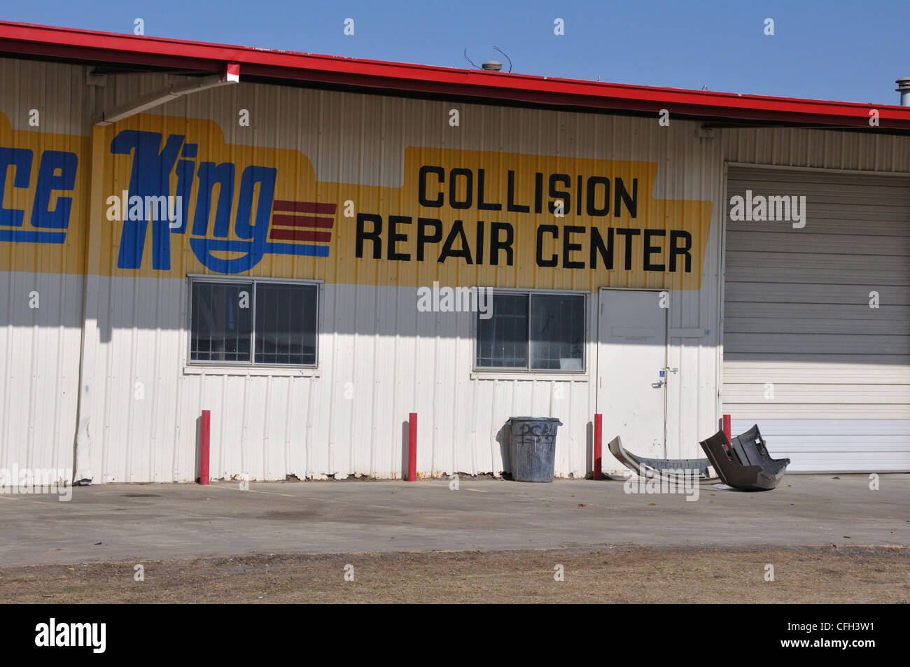 Repairing autos hi-res stock photography and images - Alamy