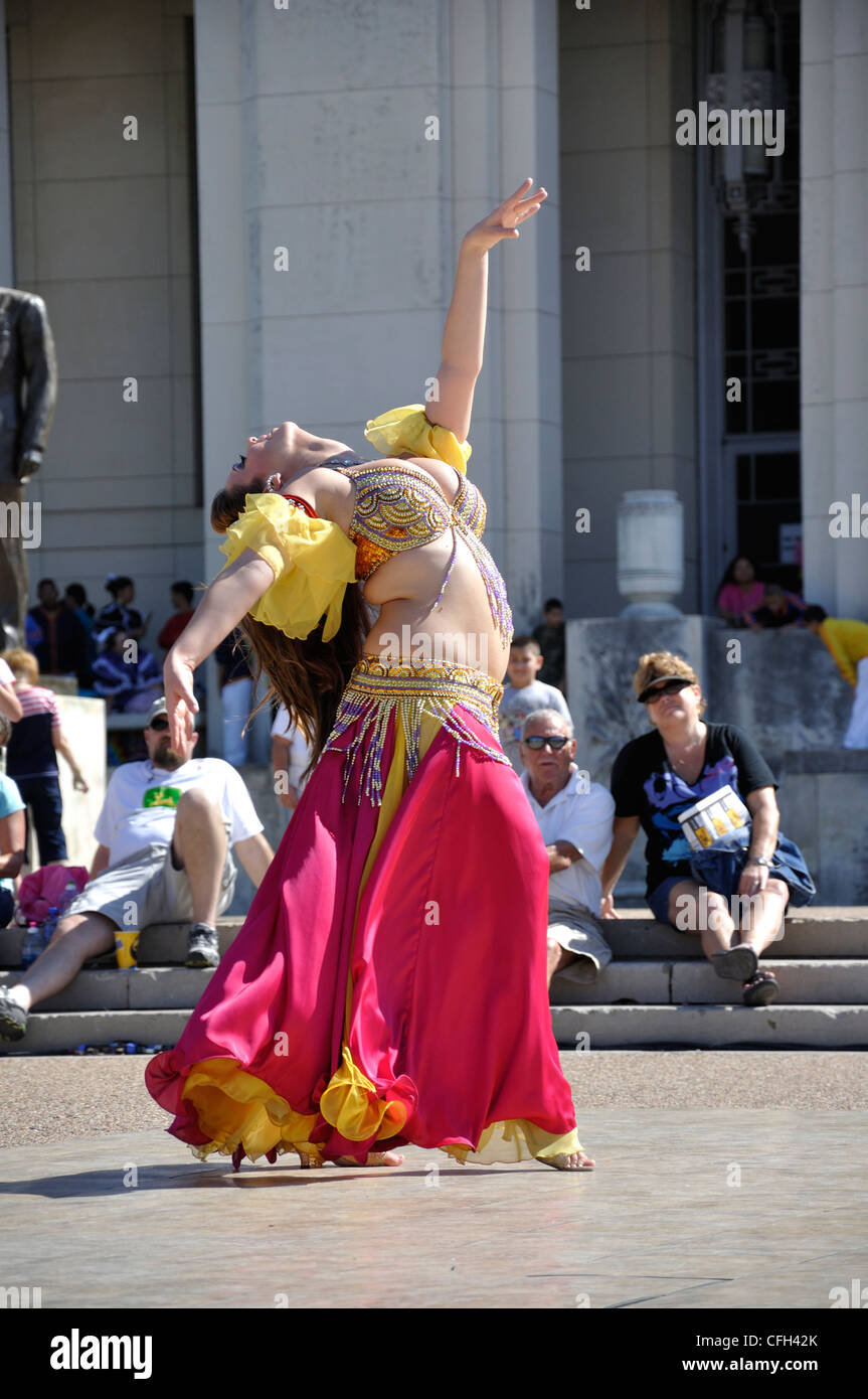 Turkish belly dancing costumes hi-res stock photography and images - Alamy