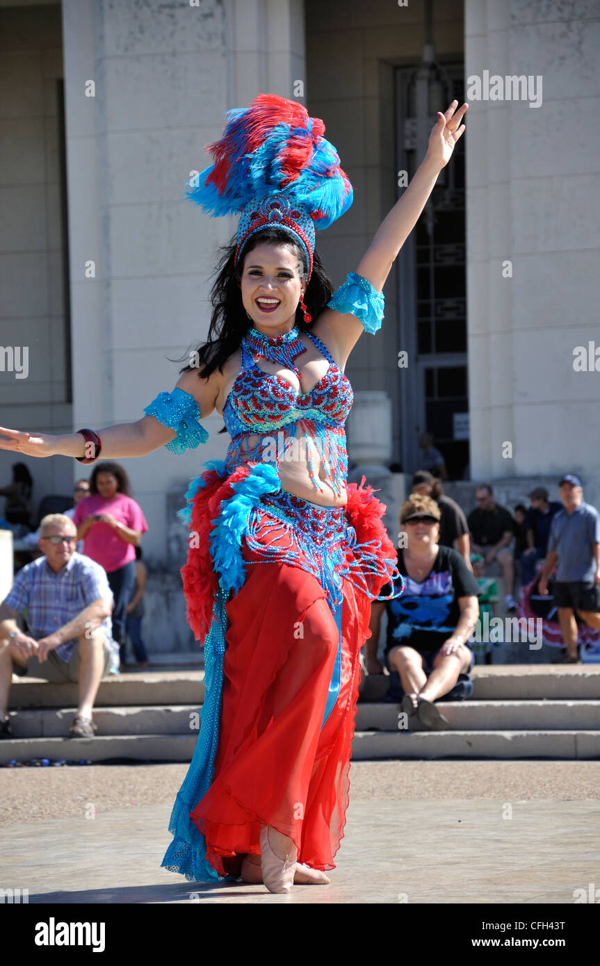 Moroccan Belly Dancer High Resolution Stock Photography and Images - Alamy
