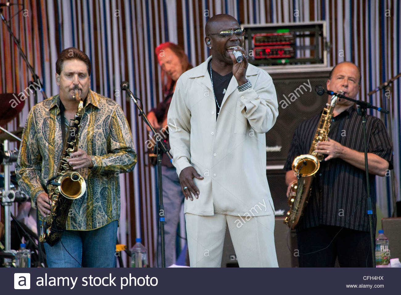 Lead Singer Band Stock Photos & Lead Singer Band Stock Images - Alamy