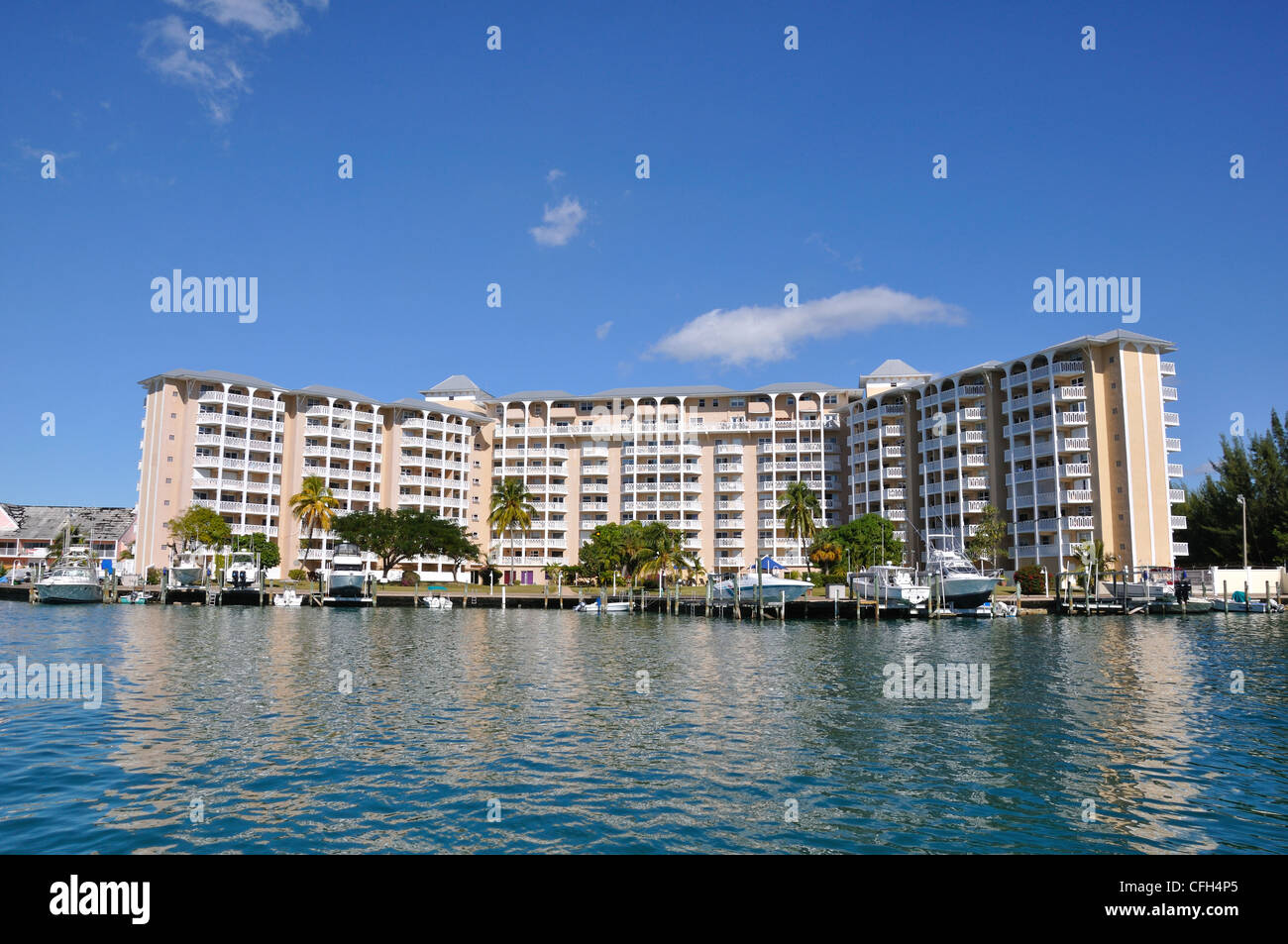 Lucaya Beach Resort High Resolution Stock Photography and Images - Alamy