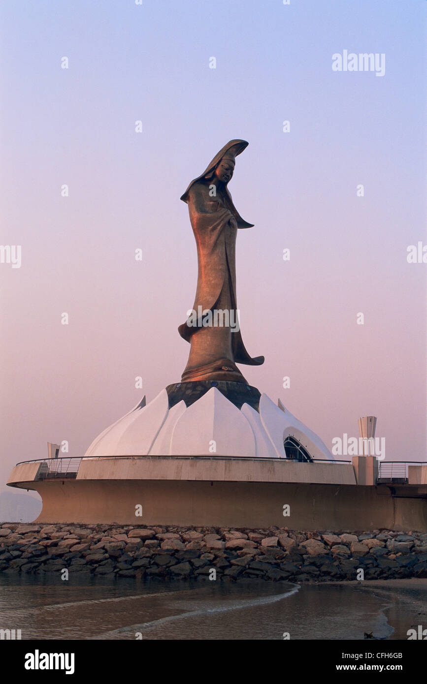 Dawn goddess statue hi-res stock photography and images - Alamy