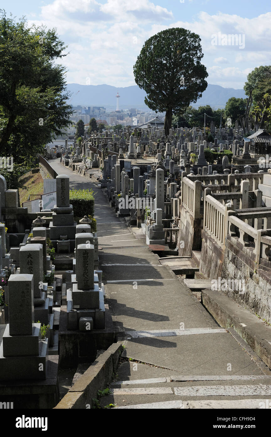 Cemetery kyoto japan hi-res stock photography and images - Alamy