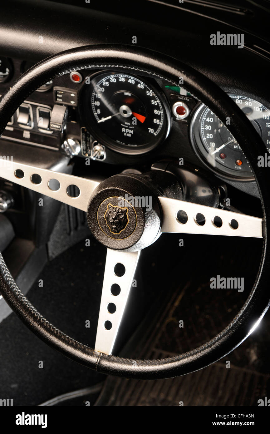 Jaguar e type series 3 interior hi-res stock photography and images - Alamy