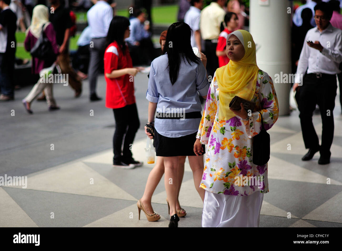 Muslim Lady Raffles Place Singapore Stock Photo - Alamy