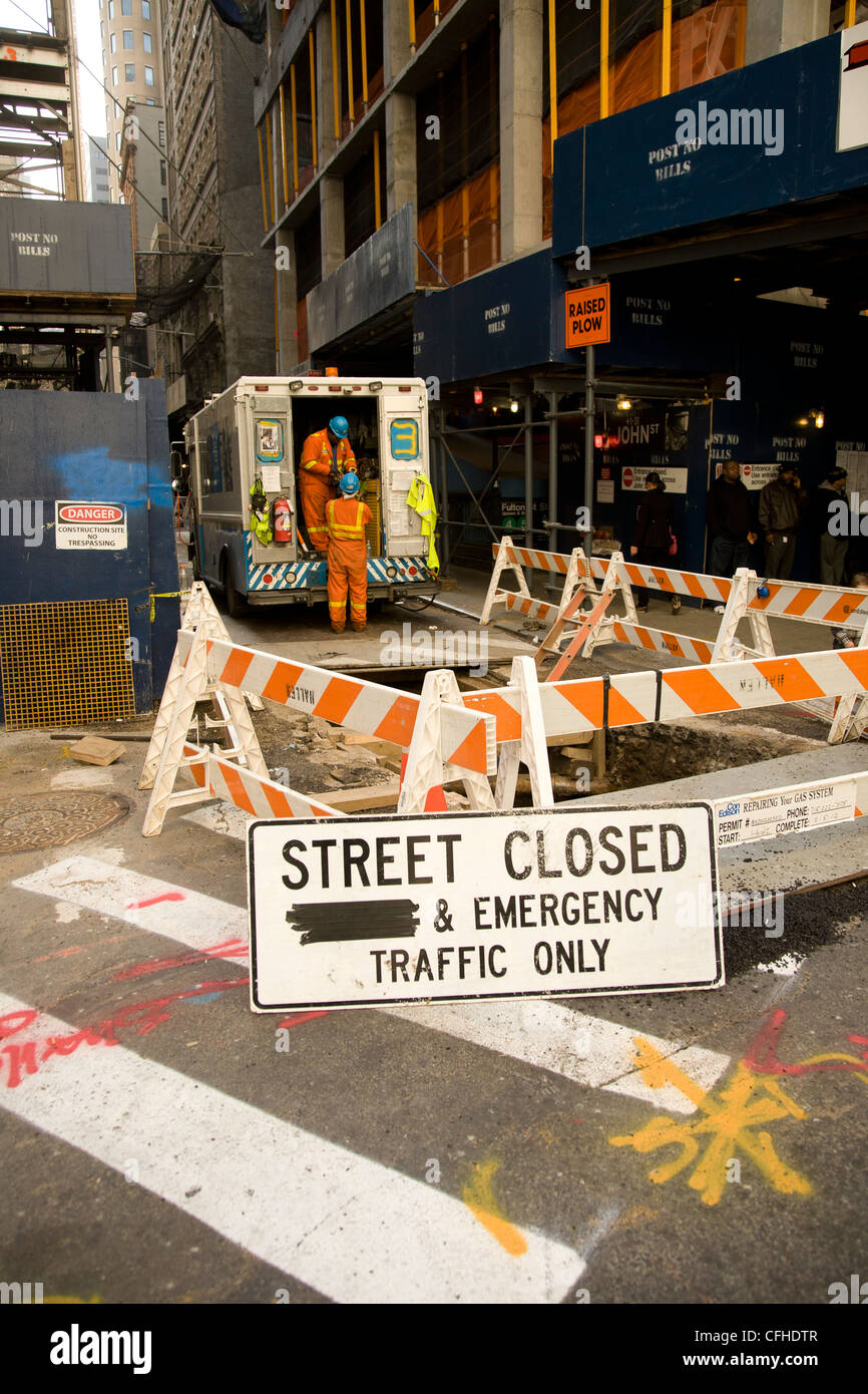 Street Workers High Resolution Stock Photography and Images - Alamy