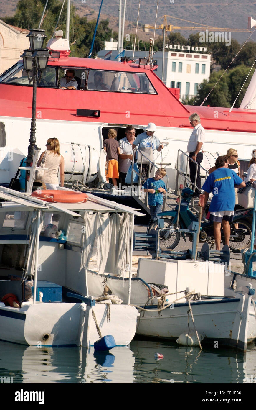 Hydrofoil and ferry docks hi-res stock photography and images - Alamy