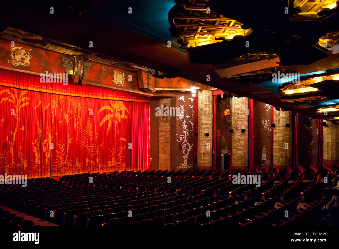 Chinese theatre interior california hi-res stock photography and images ...