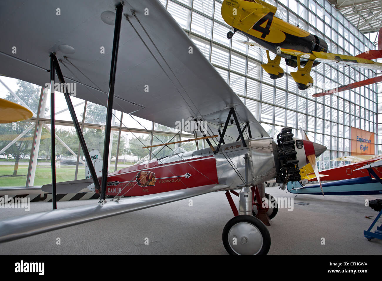Bee gee airplane hi-res stock photography and images - Alamy