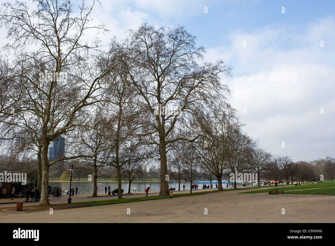 The Serpentine in Hyde Park in London Stock Photo - Alamy