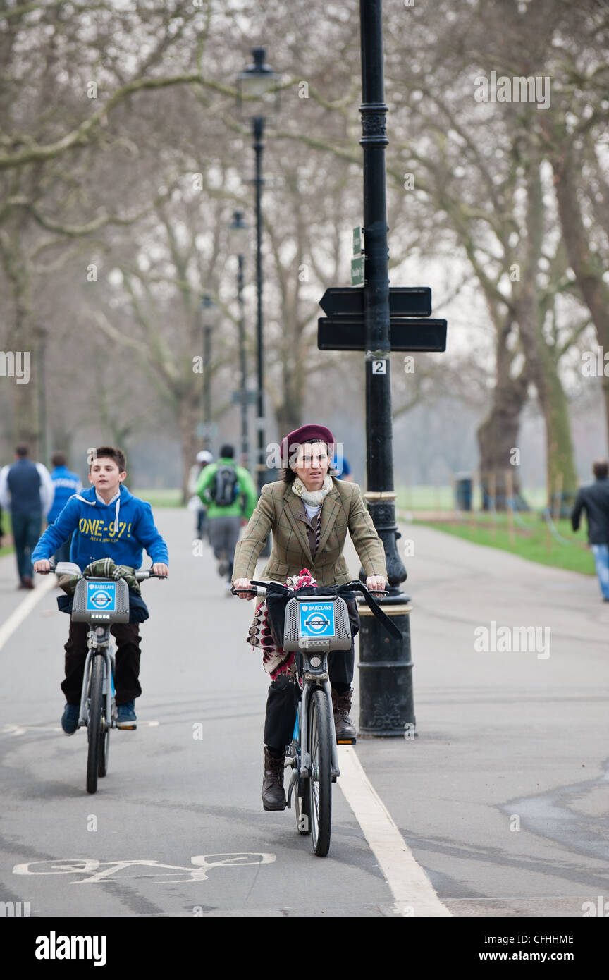 Riding london boris bikes hi-res stock photography and images - Alamy
