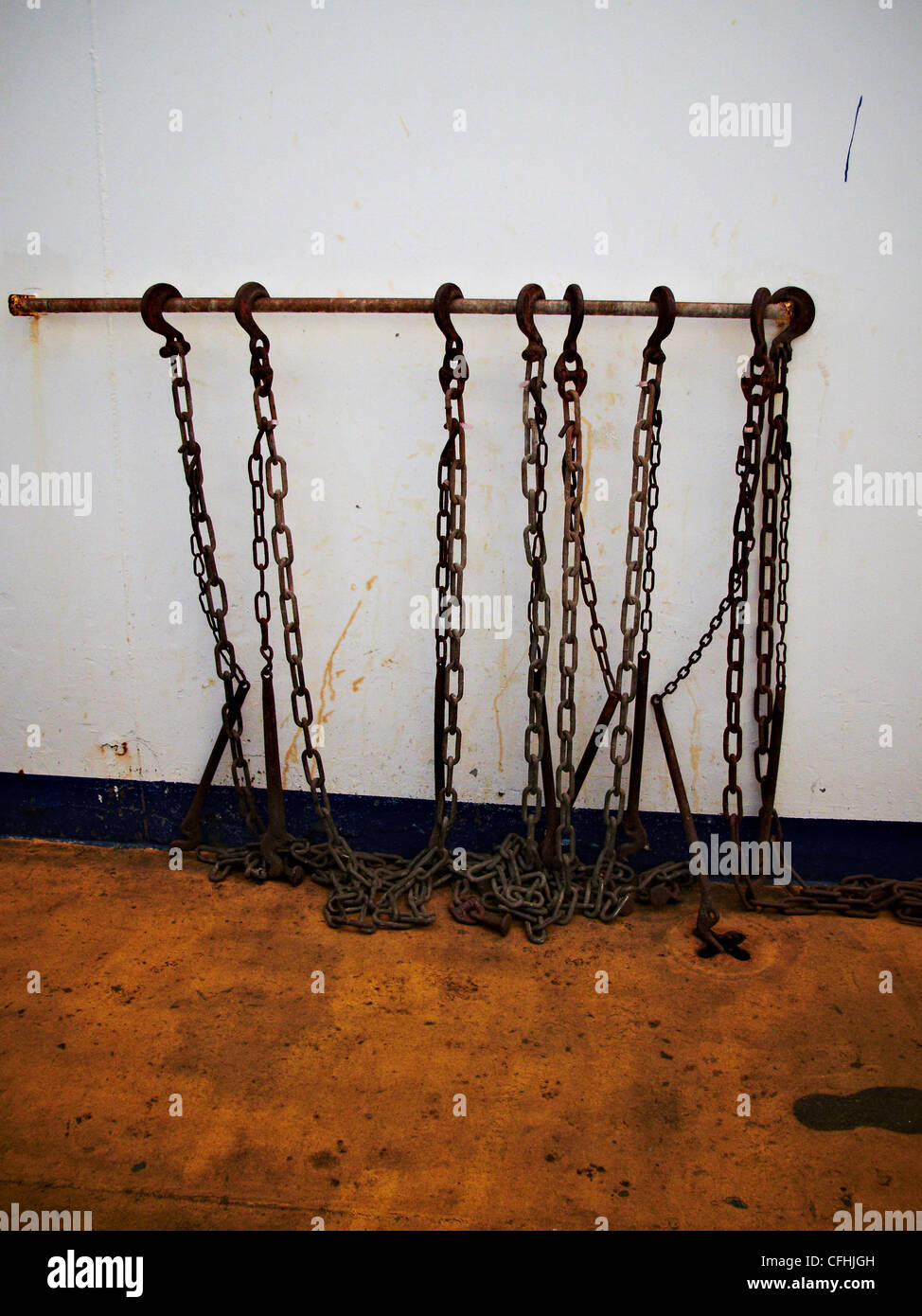 Ferry chains hi-res stock photography and images - Alamy