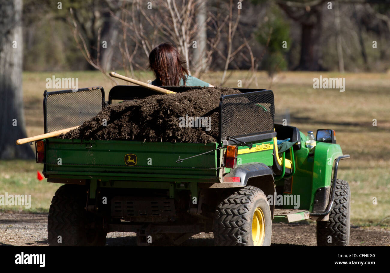 Load and haul hi-res stock photography and images - Alamy