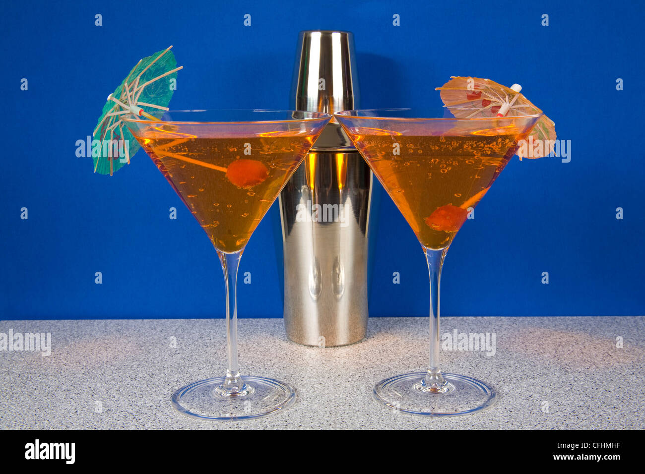 Cocktails for two Stock Photo - Alamy