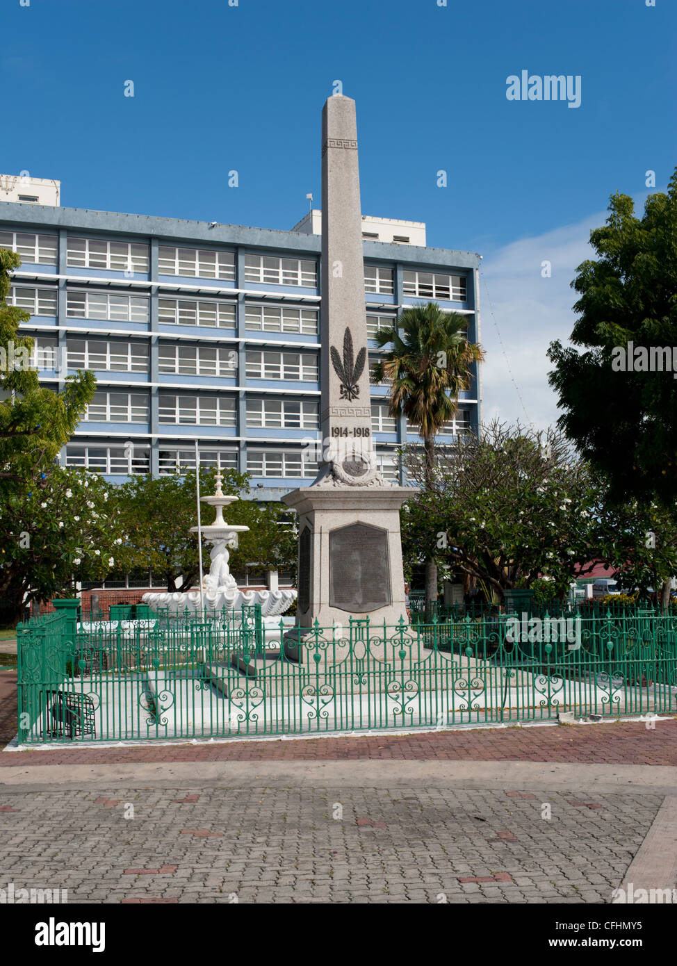 Barbados national heroes square hi-res stock photography and images - Alamy