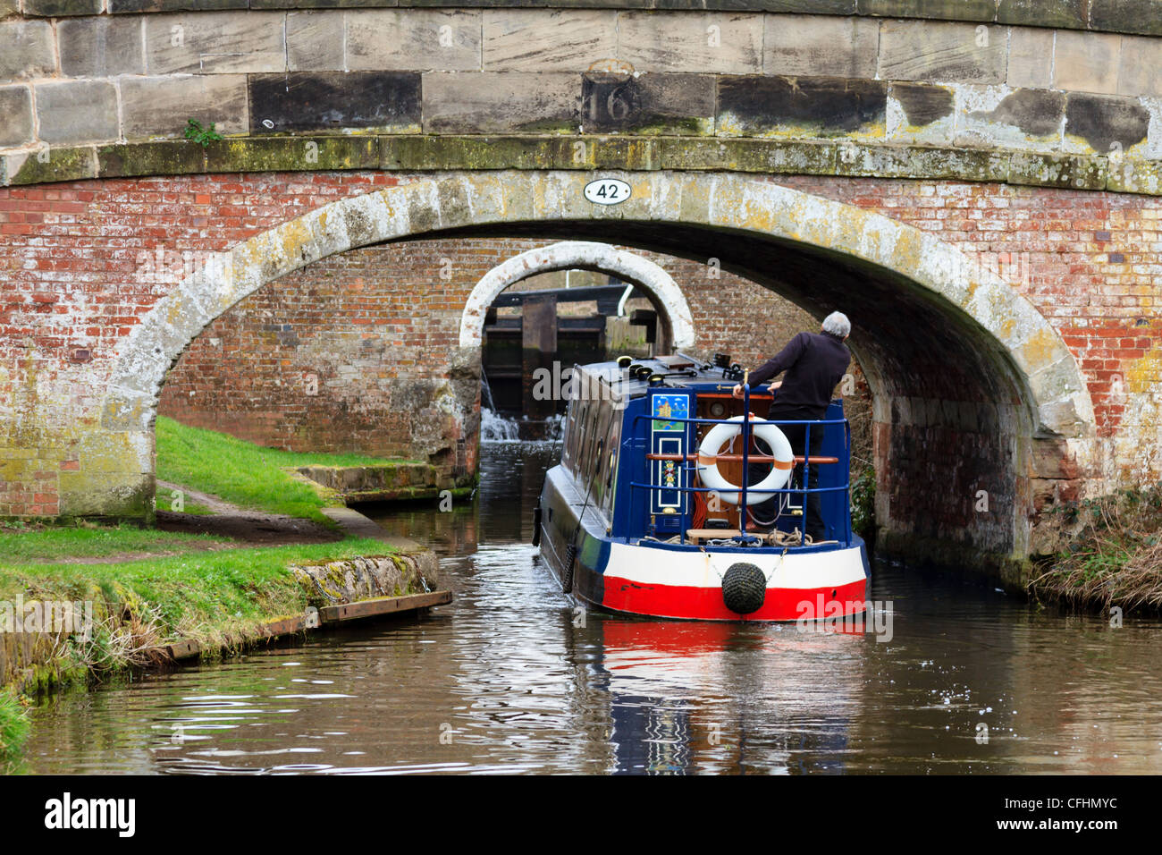 Old canal and barge hi-res stock photography and images - Alamy