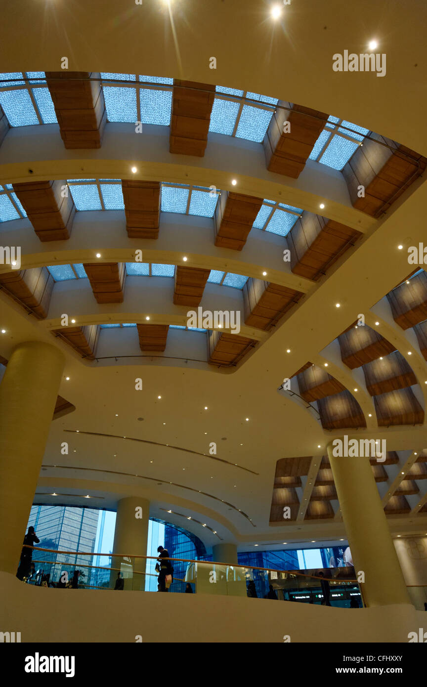 Shopping mall roof hi-res stock photography and images - Alamy