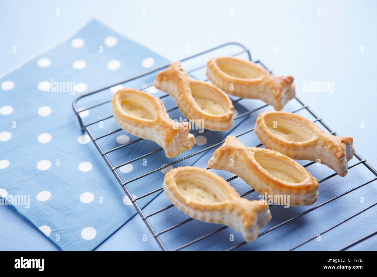 The fish shaped cookie on the baking ware Stock Photo - Alamy