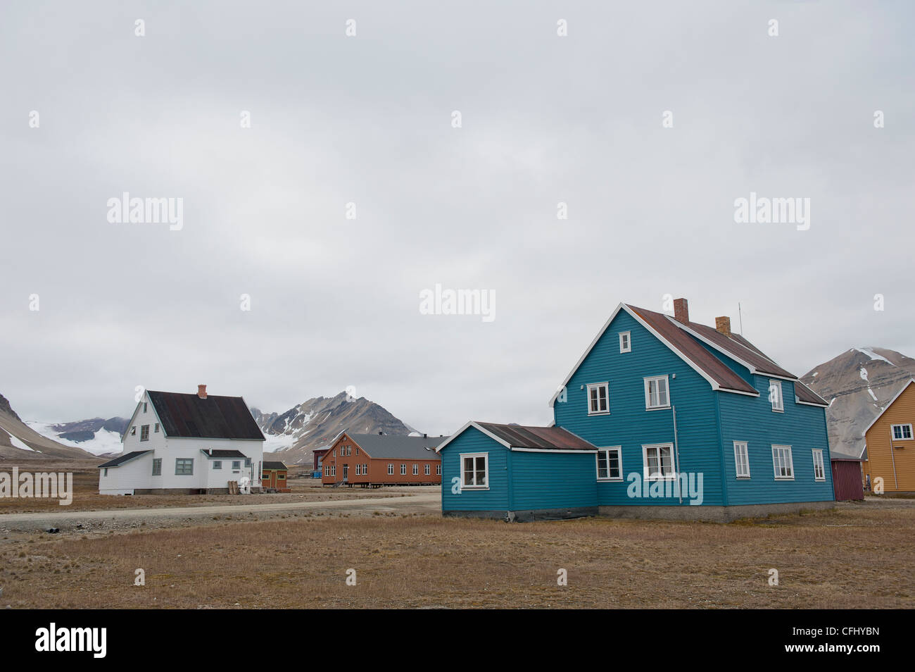 Village spitzbergen svalbard arctic hi-res stock photography and images ...