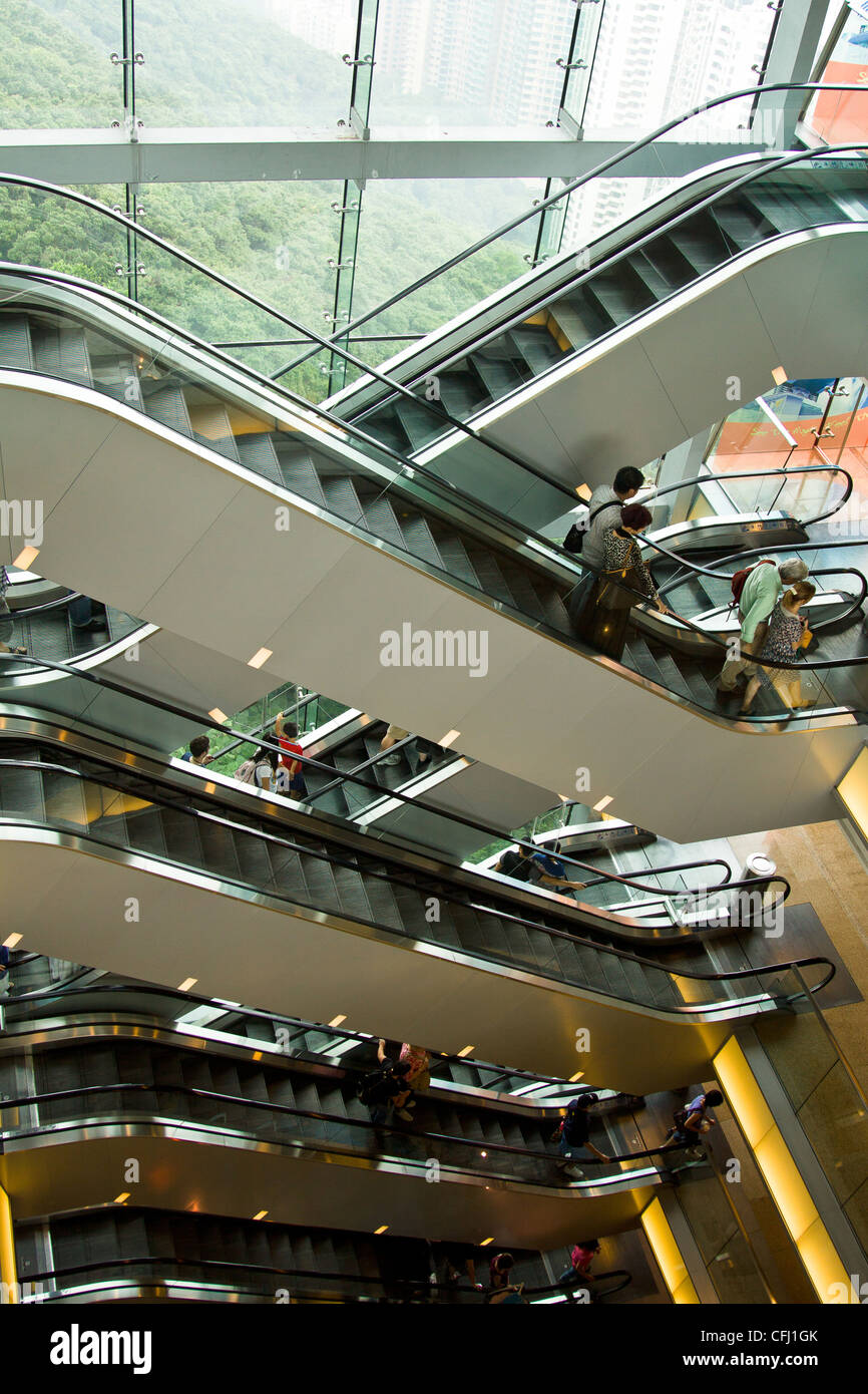 Criss Crossing High Resolution Stock Photography and Images - Alamy