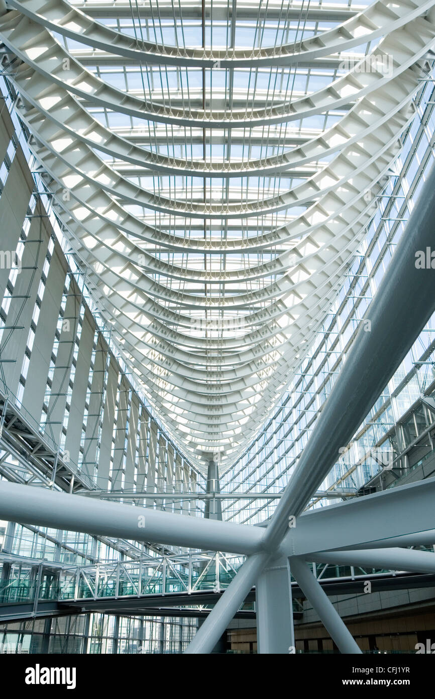 The Glass Building at Tokyo International Forum, 5-1 Marunouchi 3-chome ...